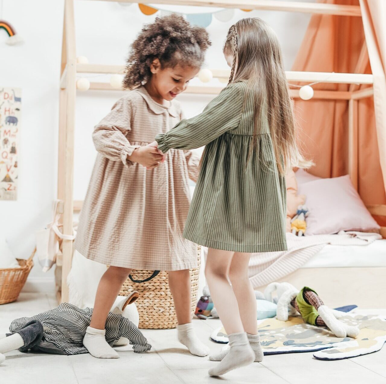 Find a babysitter to do fun activities with your children - Marypop